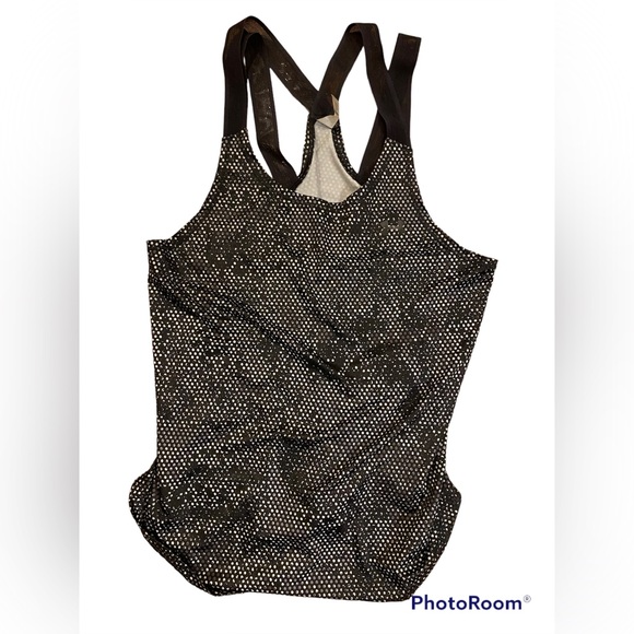 Under Armour | Tops | Under Armor Black And White Polka Dot Heat Gear ...